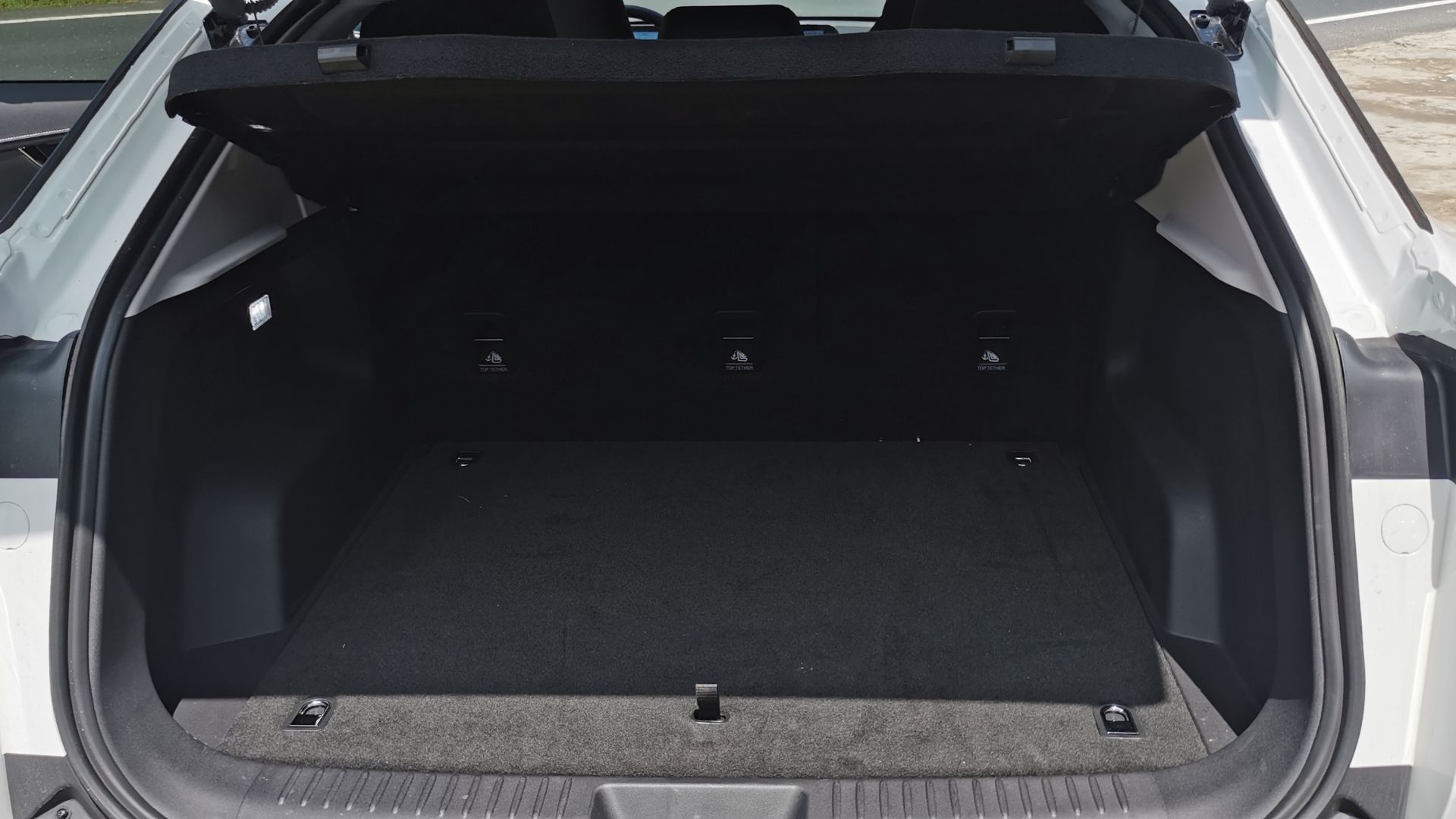 Omoda 5 SHS HEV: prova della nuova versione full hybrid