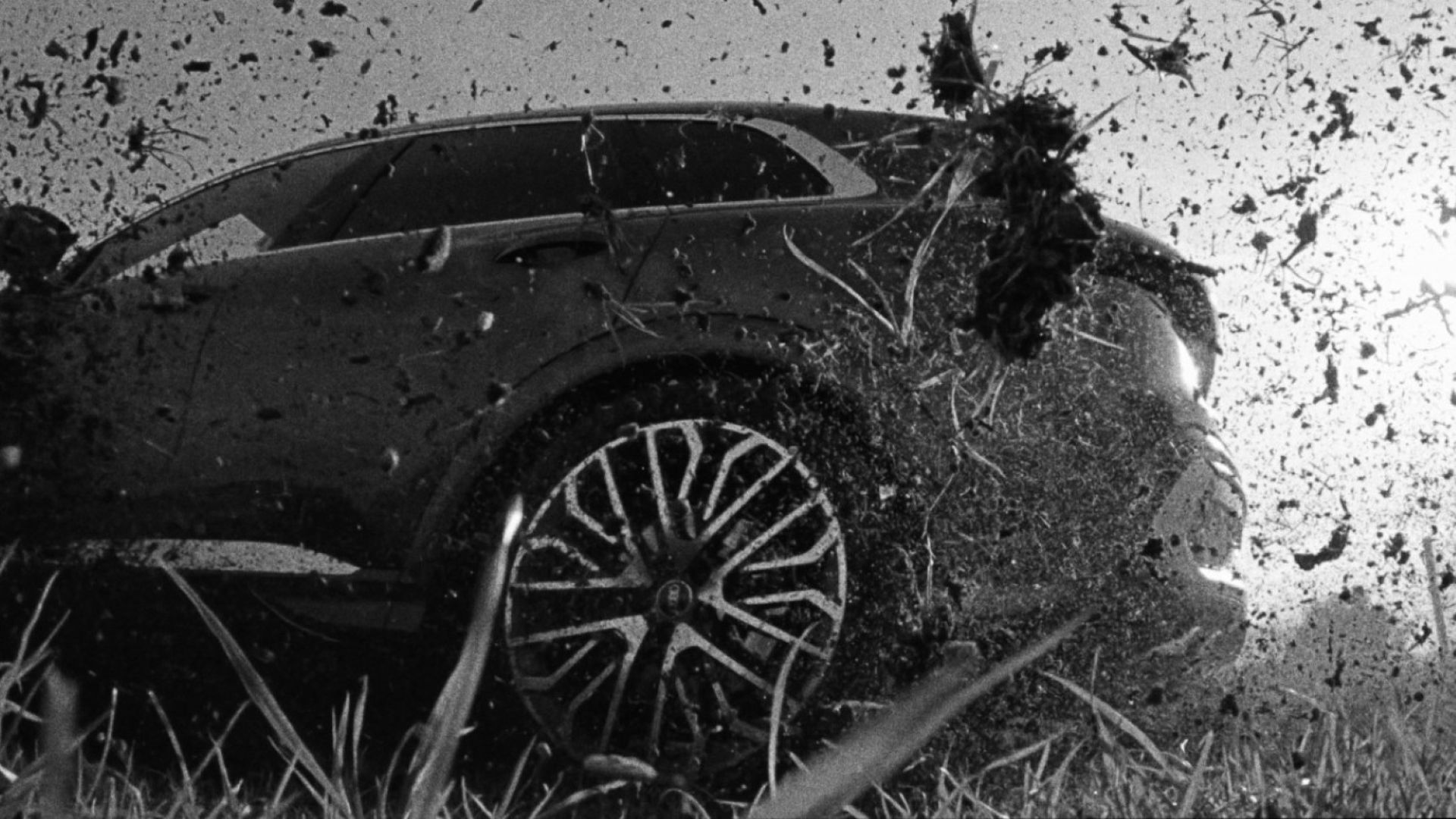 Se ti eri perso il video di Audi SQ5 "fuori traiettoria" a Monza.