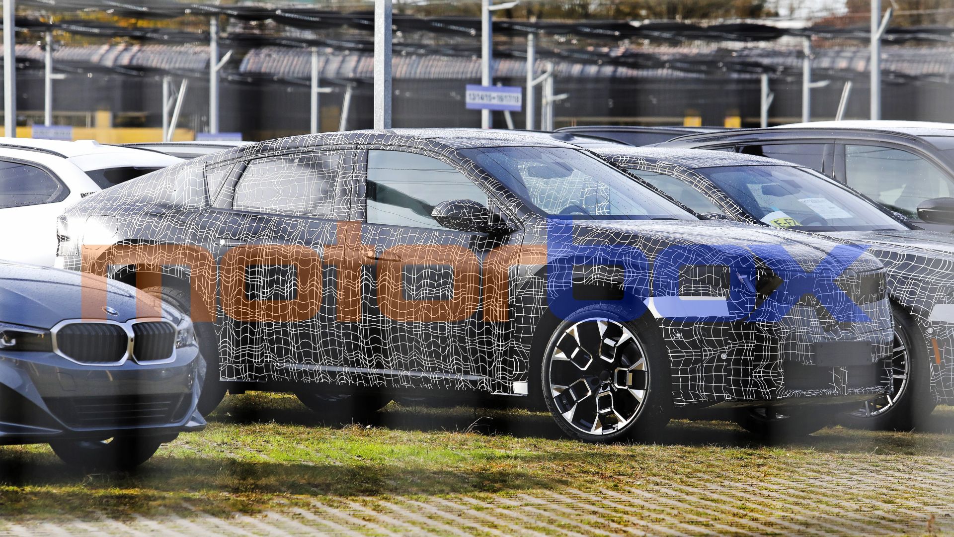 Nuova BMW iX4 2026: anticipazioni sul SUV coupé Neue Klasse