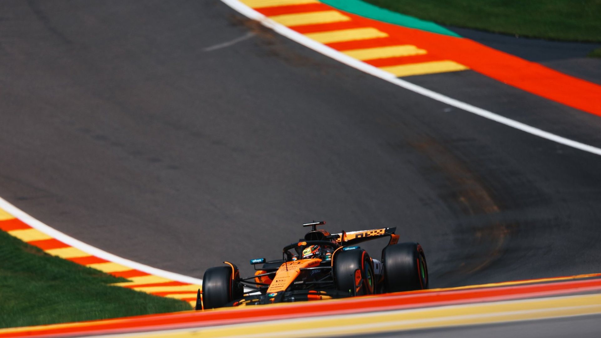 F1 Spa 2025, Qualifiche Sprint: pole Piastri, Verstappen insegue