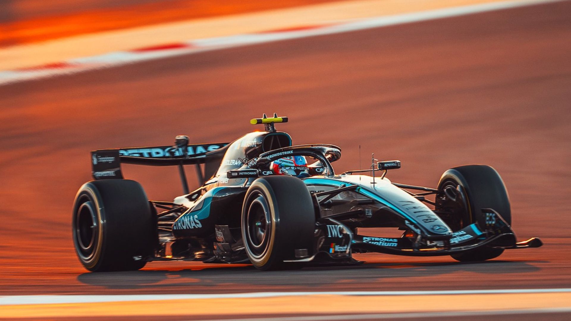 Test F1 Bahrain-1 2026: Antonelli vola nel day-3, Hamilton 3°