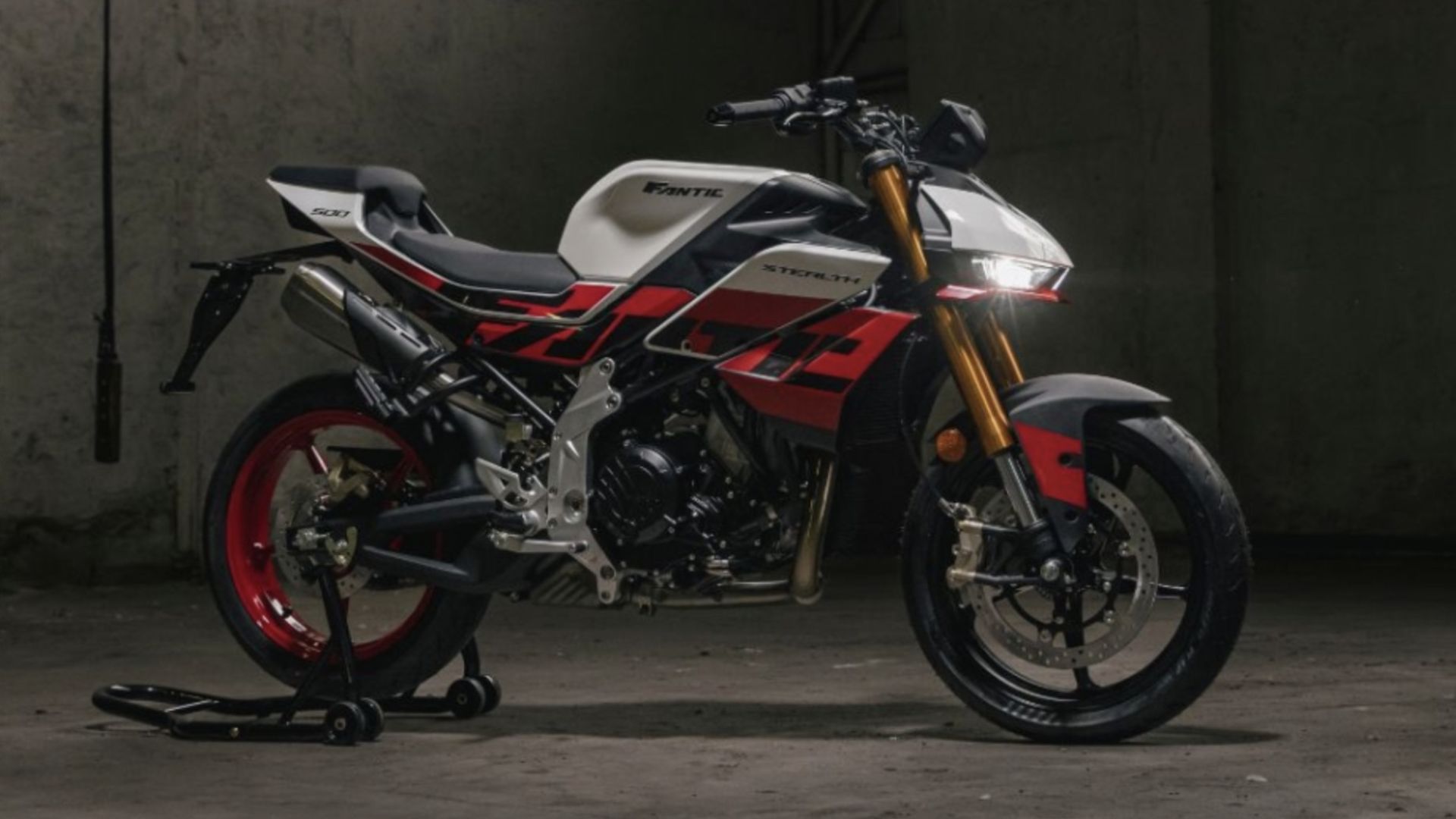 Fantic Motor: nuova Stealth 500 2026 a MBE. Novità e colori