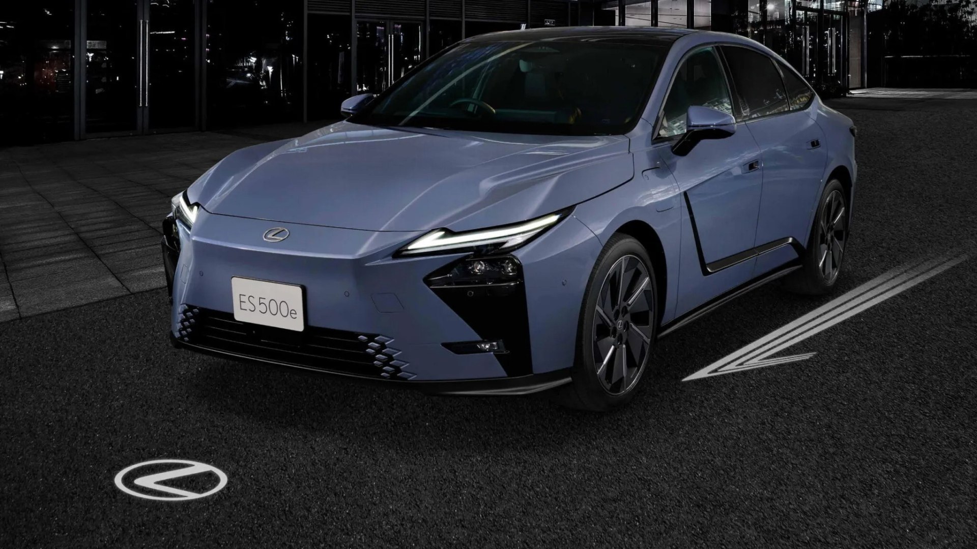 Accessori | Gli strani accessori per la Lexus ES in Giappone