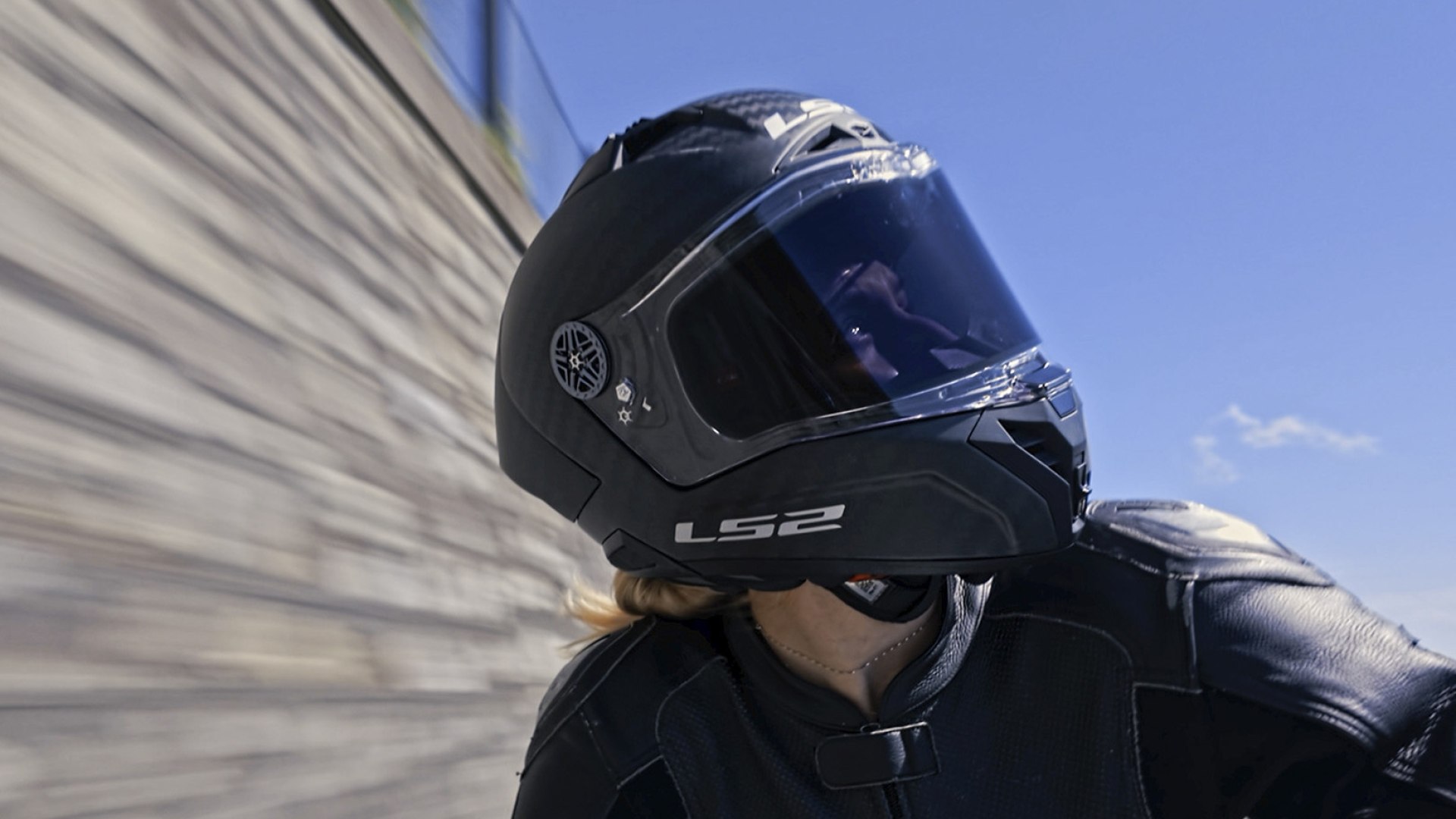 LS2 IRID Dynamic Visor, la visiera fotocromatica che si oscura in meno ...