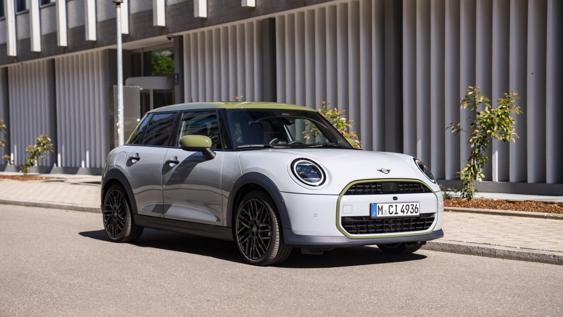 MINI Paul Smith Edition, il tocco British conquista Cooper e Cabrio.