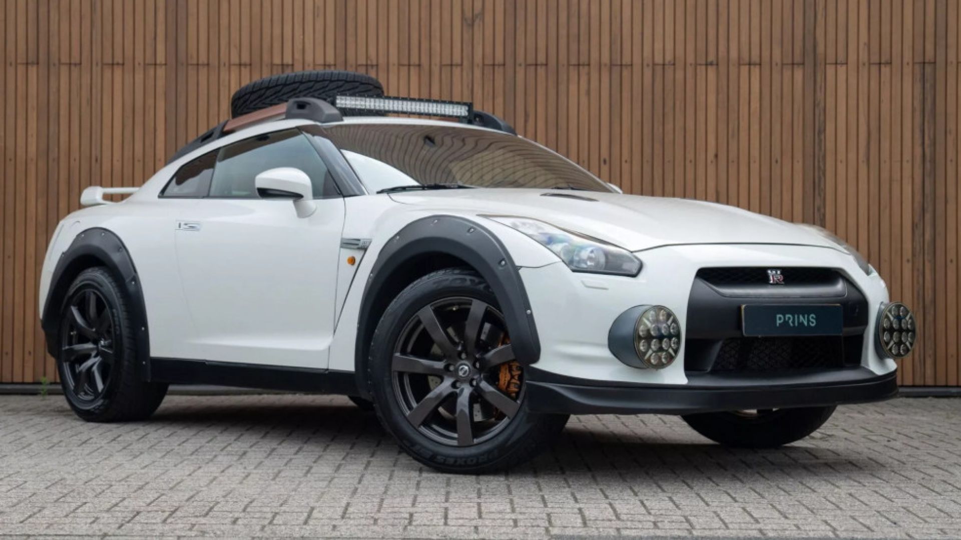 Nissan GT-R off-road: la supercar elaborata per il fuoristrada