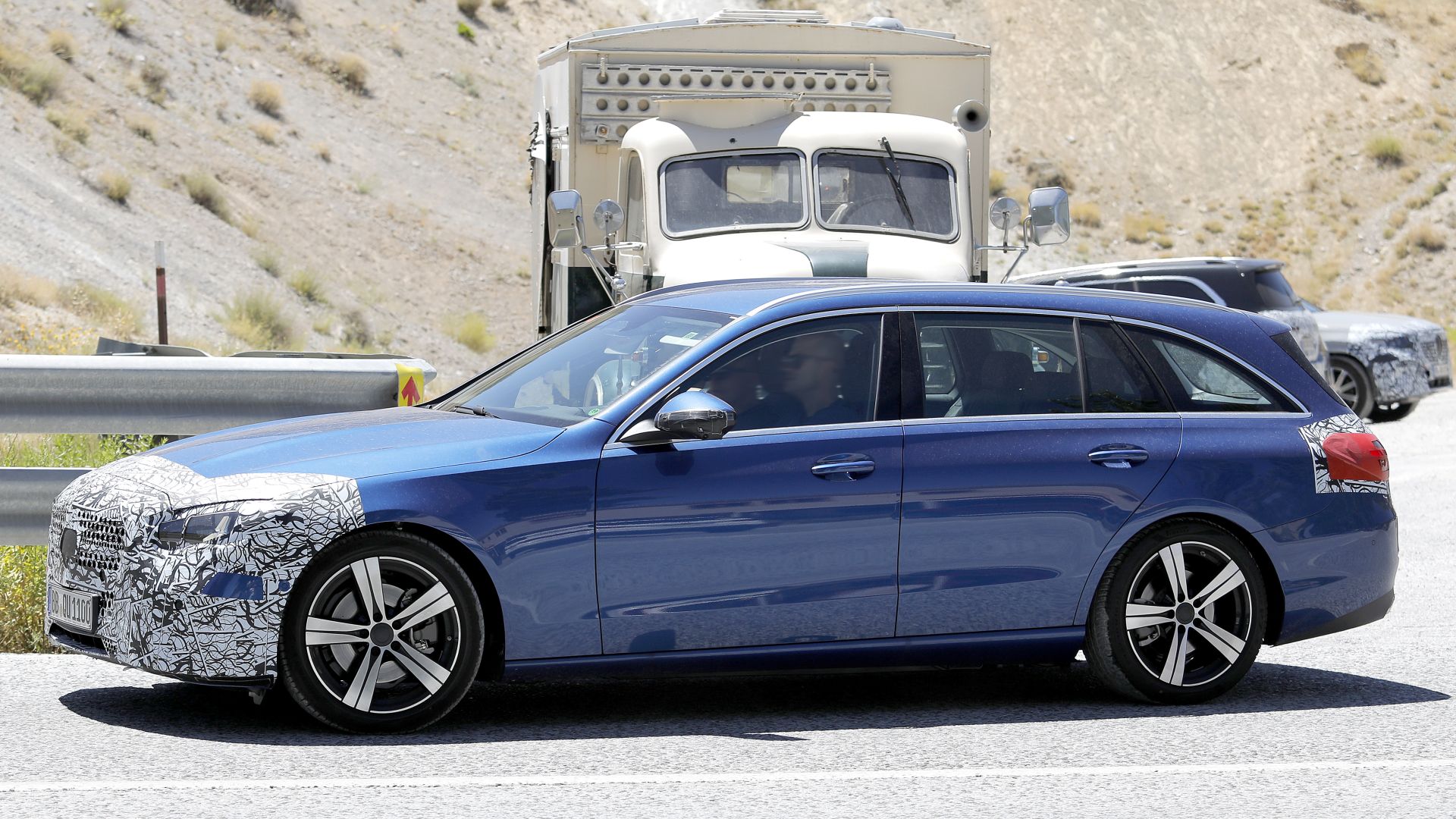 Nuova Mercedes Classe C SW: foto spia e novità 2026