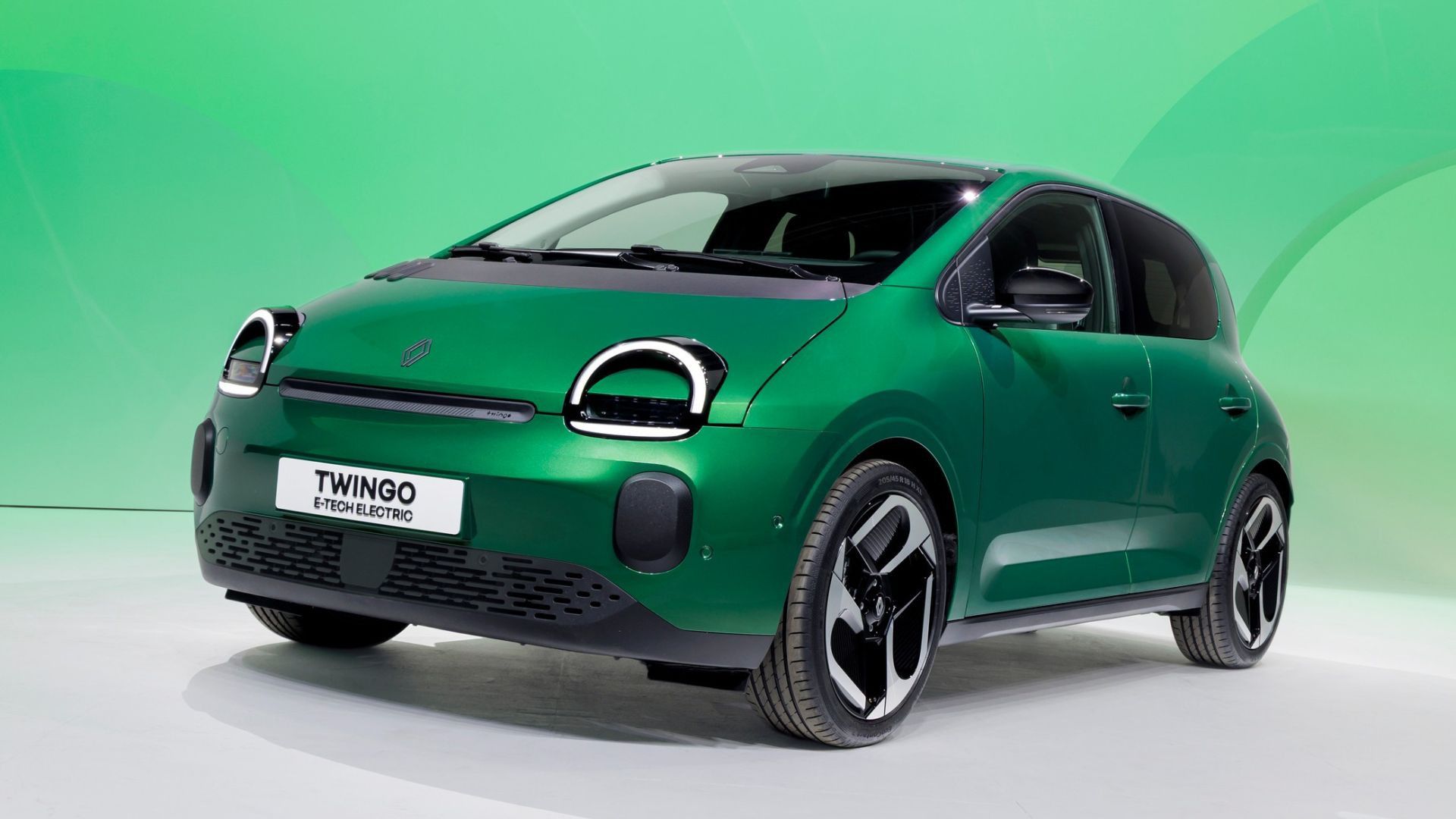 Nuova Renault Twingo 2026: il listino prezzi di Techno e Evolution