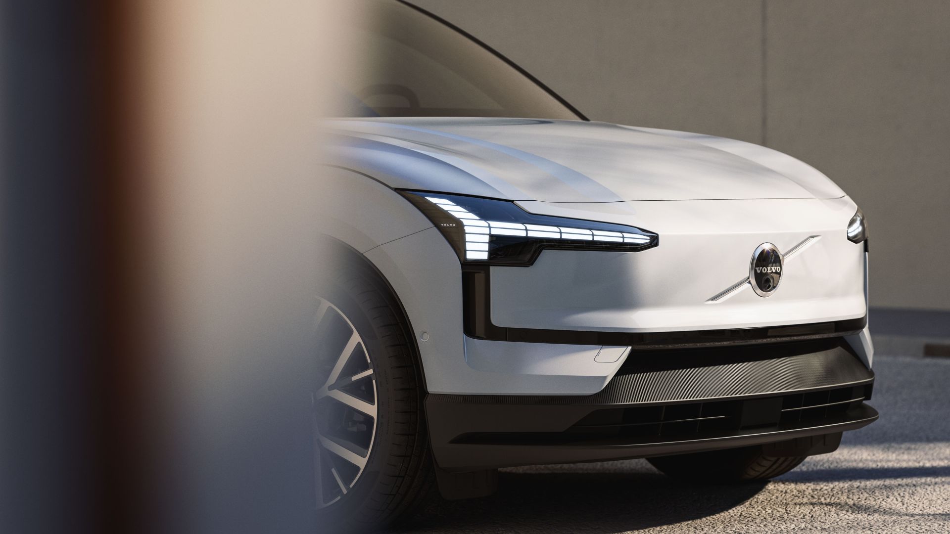 Ora Volvo EX30 è anche una mega powerbank. Tutte le novità 2026.