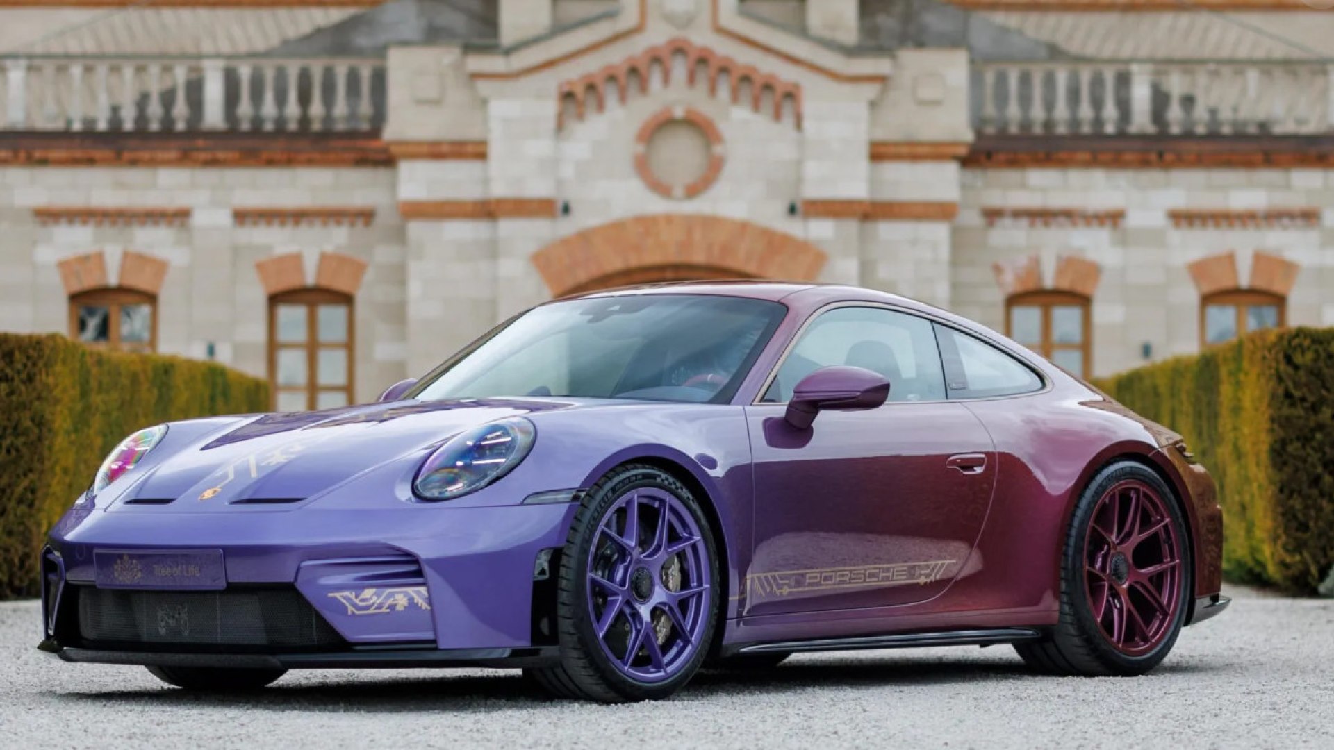 Nuova Porsche 911 GT3 Touring Tree of Life: edizione unica