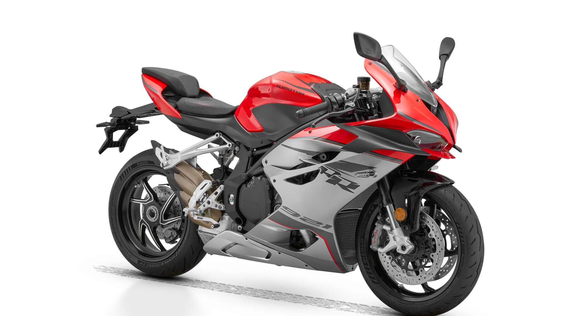 QJ SRK 921 RR: potenza, motore, dotazioni e prezzo della sportiva