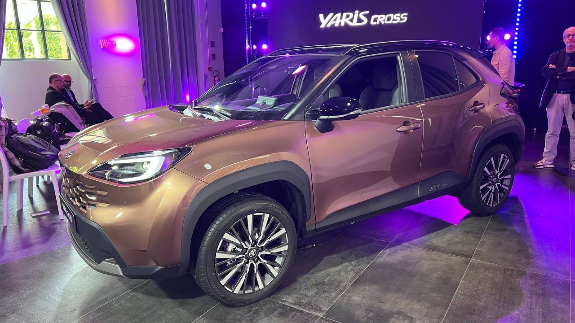 Nuova Toyota Yaris Cross, ecco quanto costa: allestimenti e prezzi.