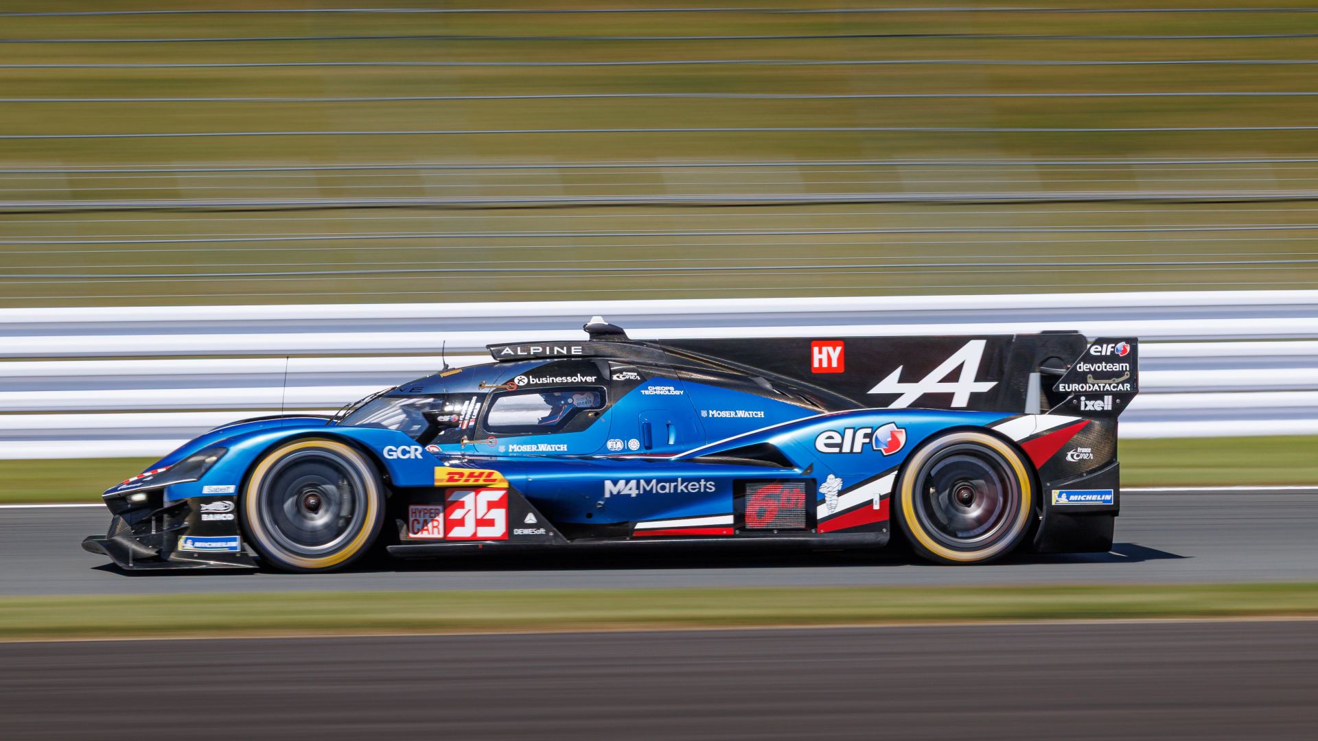 6 Ore Fuji: vince Alpine, festa rinviata per la Ferrari