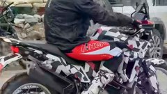 Hero prepara la nuova Xpulse 421: la moto adventure si mostra in foto spia.