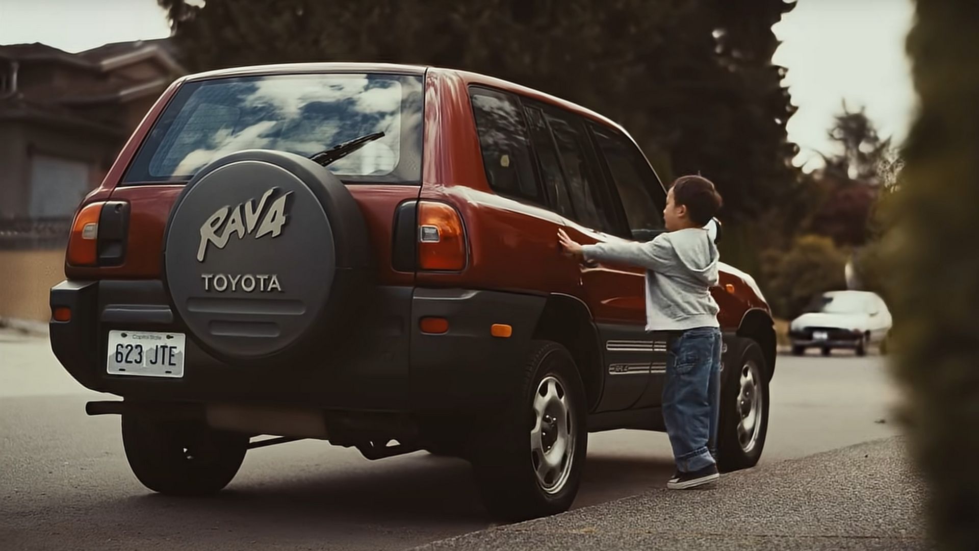 Lo spot RAV4 al Super Bowl sembra banale. Invece è geniale.